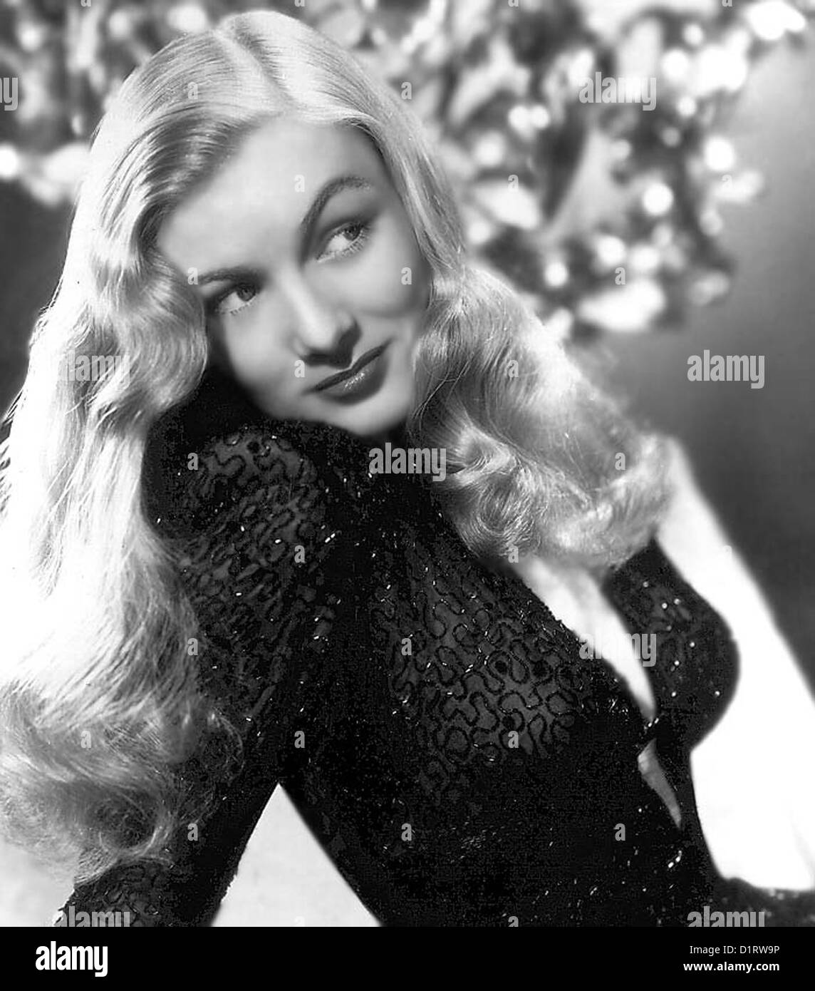 VERONICA LAKE (1922-1973) US film actress about 1942 Stock Photo - Alamy
