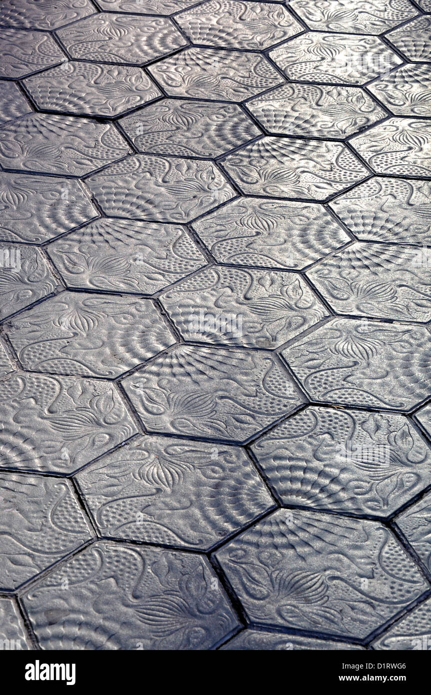 Barcelona paving stones hi-res stock photography and images - Alamy