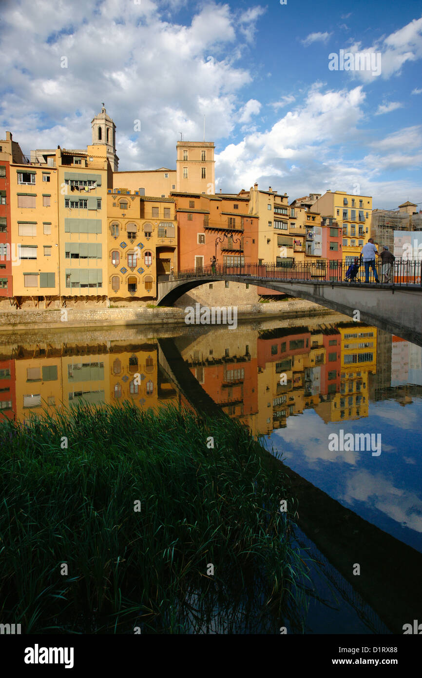 Charming riverside buildings hi-res stock photography and images - Alamy