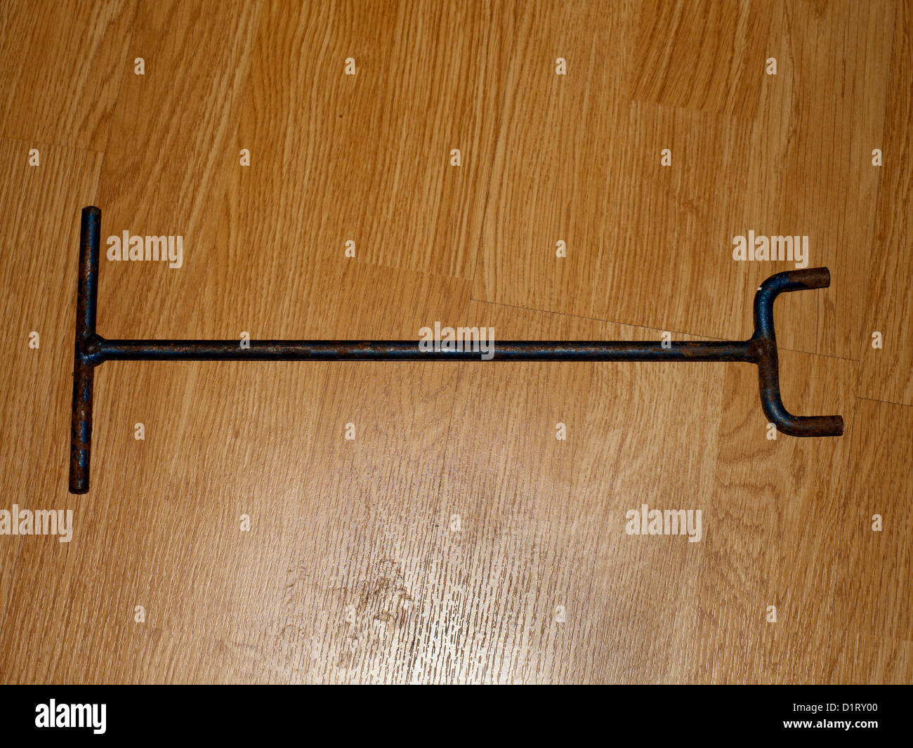 De-Jamming Tool for Waste Disposal Unit Stock Photo - Alamy