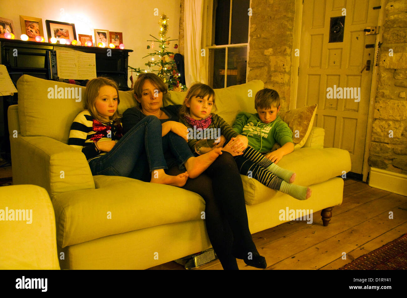 Kids watching dvd hi-res stock photography and images - Alamy