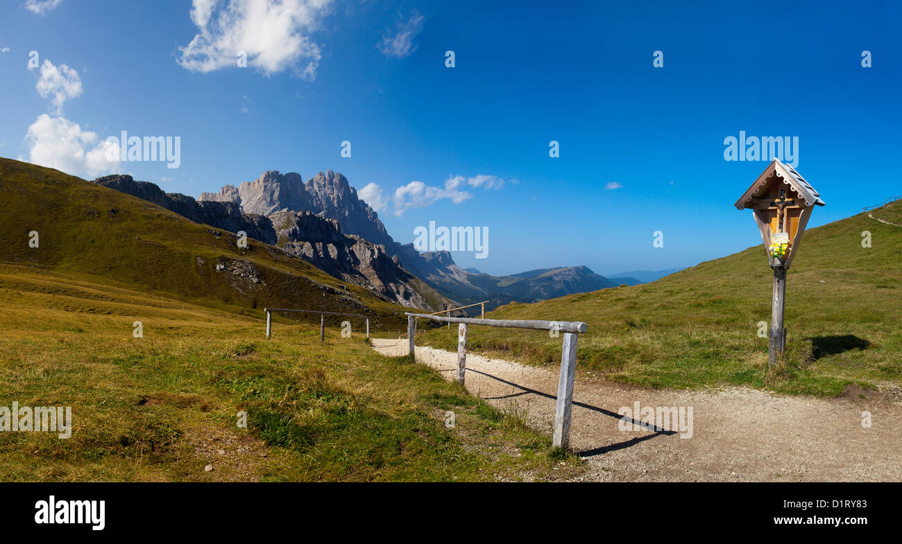 The Odle Group from Genova refuge, Natural Park Puez-Odle, Funes Valley ...