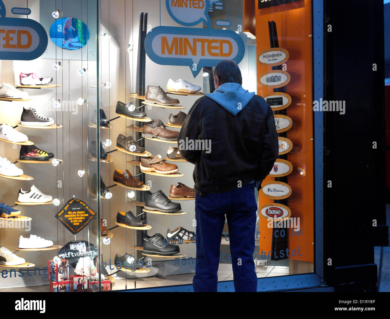 Shopping sutton hi-res stock photography and images - Alamy