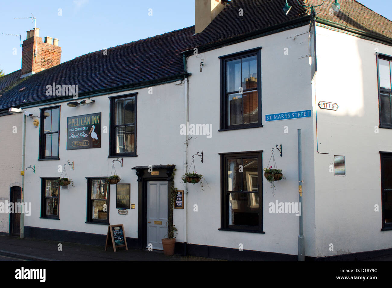 Gloucester pub hi-res stock photography and images - Alamy