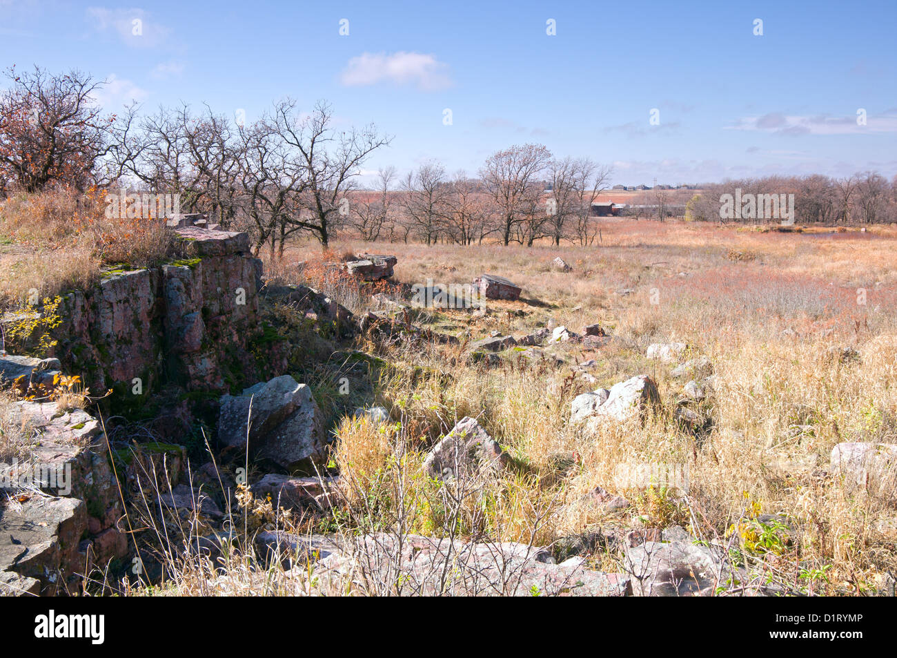 pipestone national monument prairie landscape and visitor center along ...