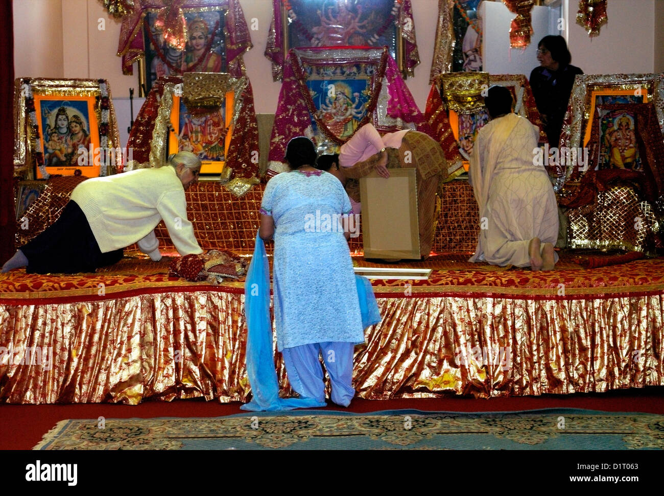 Decorating for Hindu Festival of Navratri in Hindu Centre Wimbledon ...