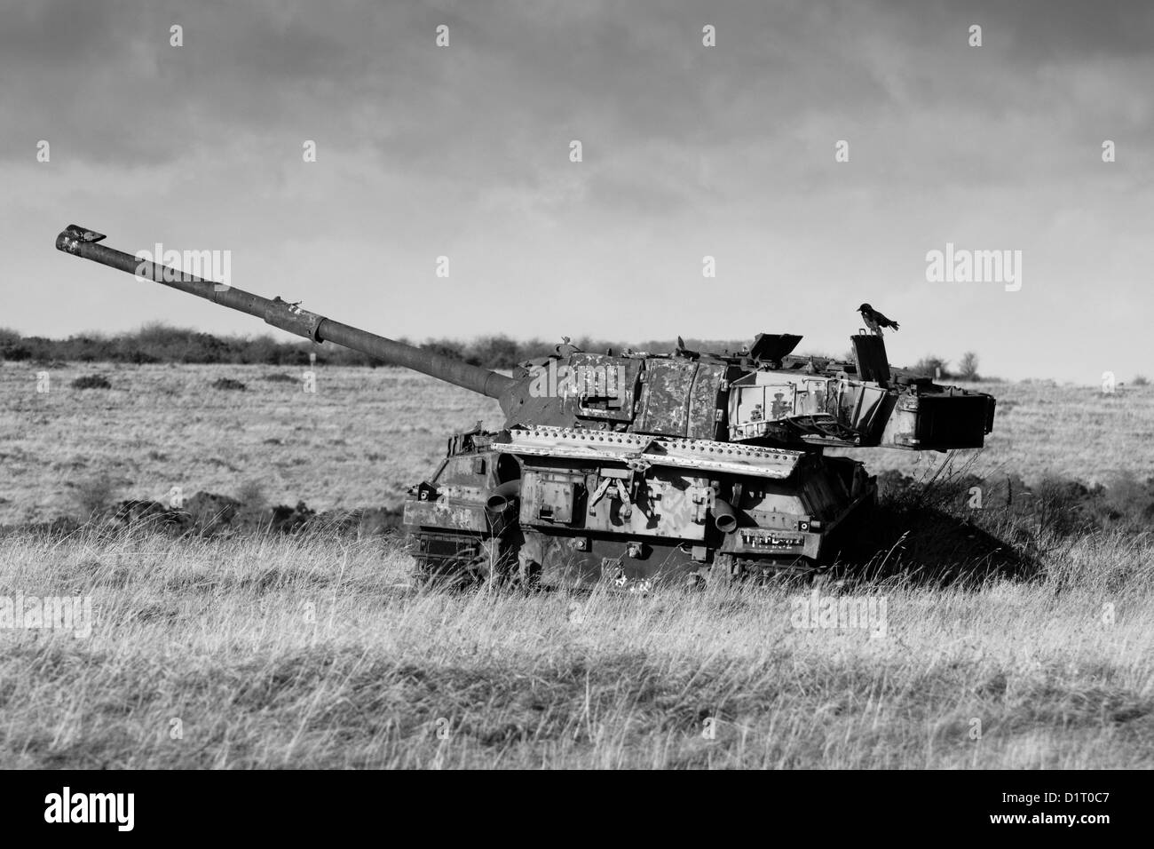 Salisbury plain army tank hi-res stock photography and images - Alamy