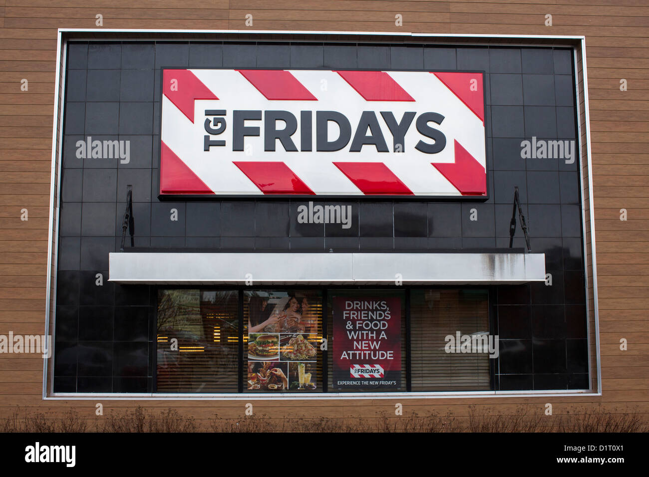 Tgi fridays sign hi-res stock photography and images - Alamy