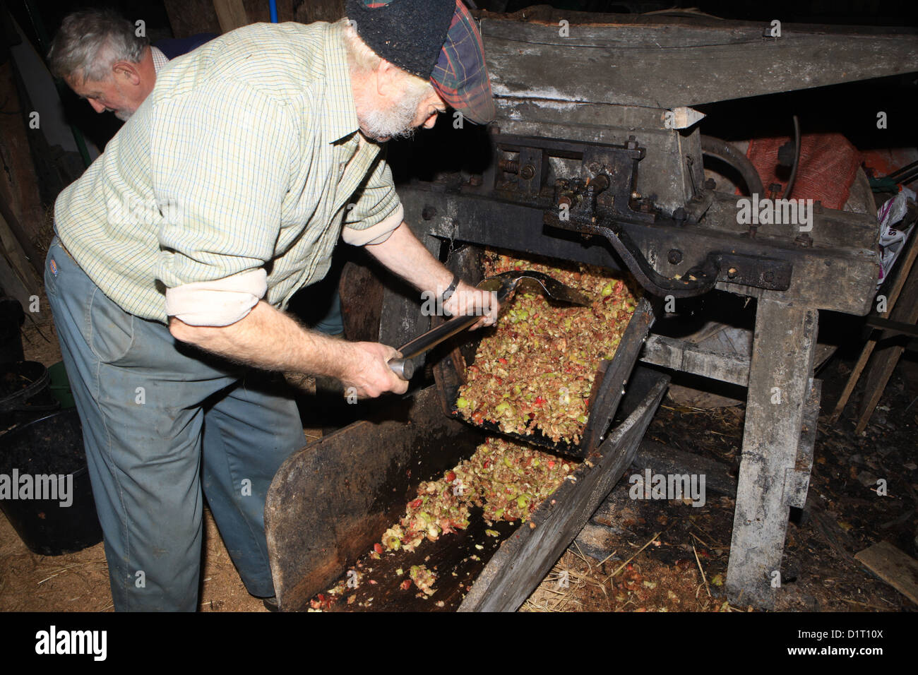 Roger Parris making traditional Cider in Devon with a 200 year old ...