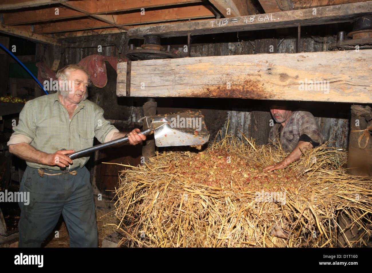Roger Parris making traditional Cider in Devon with a 200 year old ...