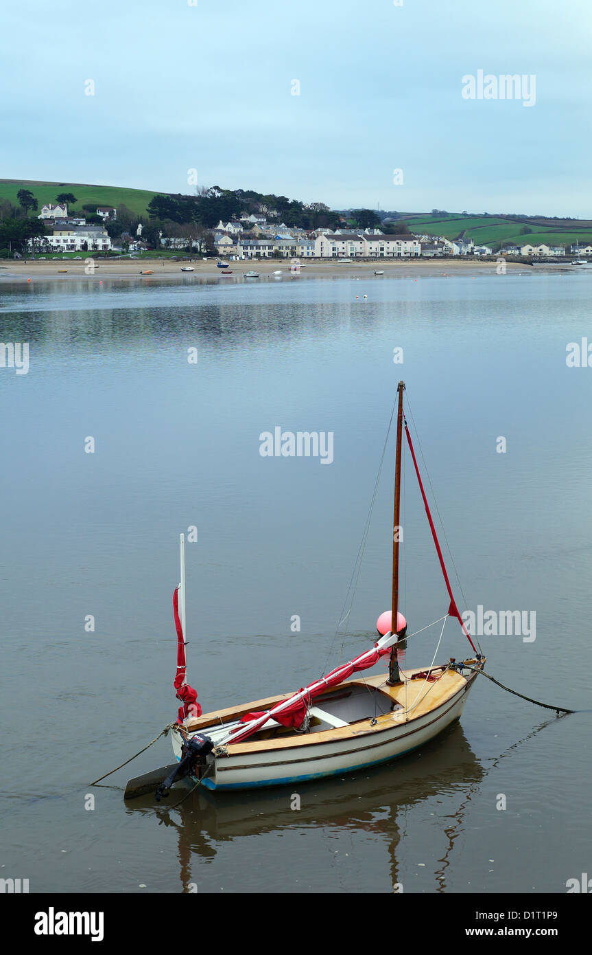 A boat moored of Appledore Quay, North Devon, UK Stock Photo - Alamy