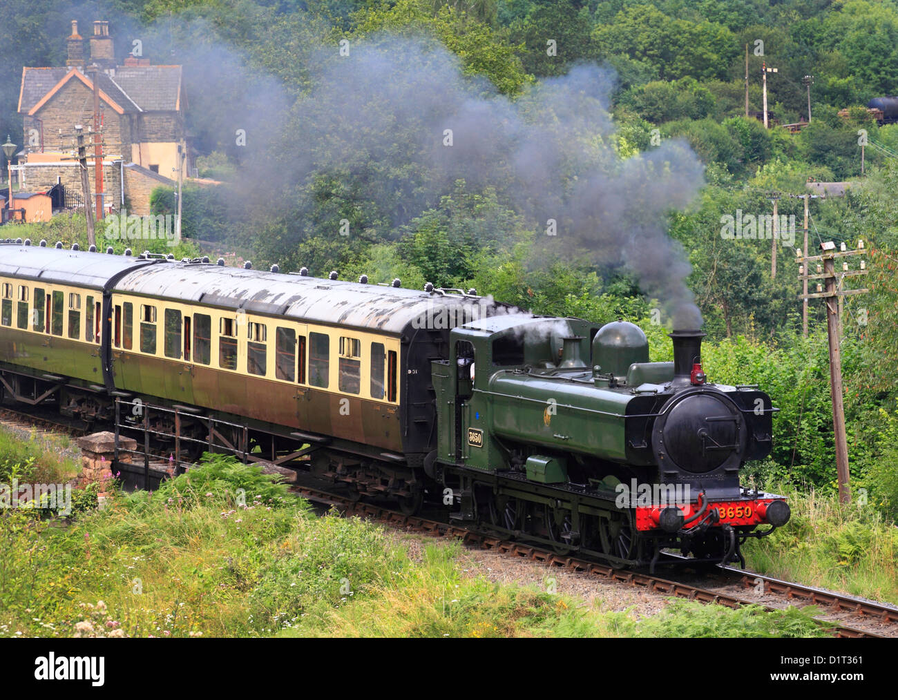 Gwr 0 6 0 pannier tank no 3650 hi-res stock photography and images - Alamy