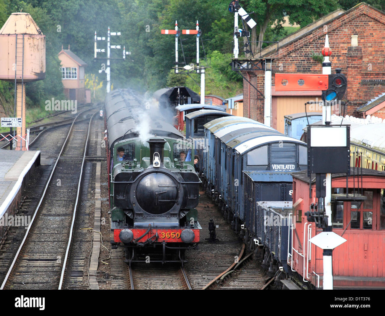 GWR Pannier Tank Loco 0-6-0 No.3650 draws into Bewdley Station on the ...