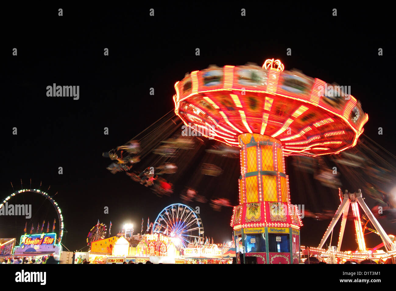 Amusement park marry-go-round ride Stock Photo - Alamy