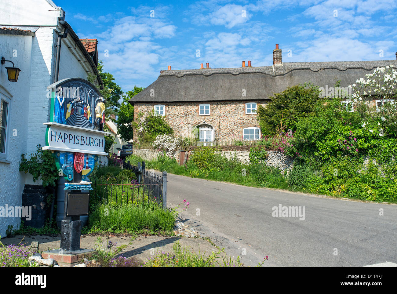 Cottages sign hi-res stock photography and images - Alamy