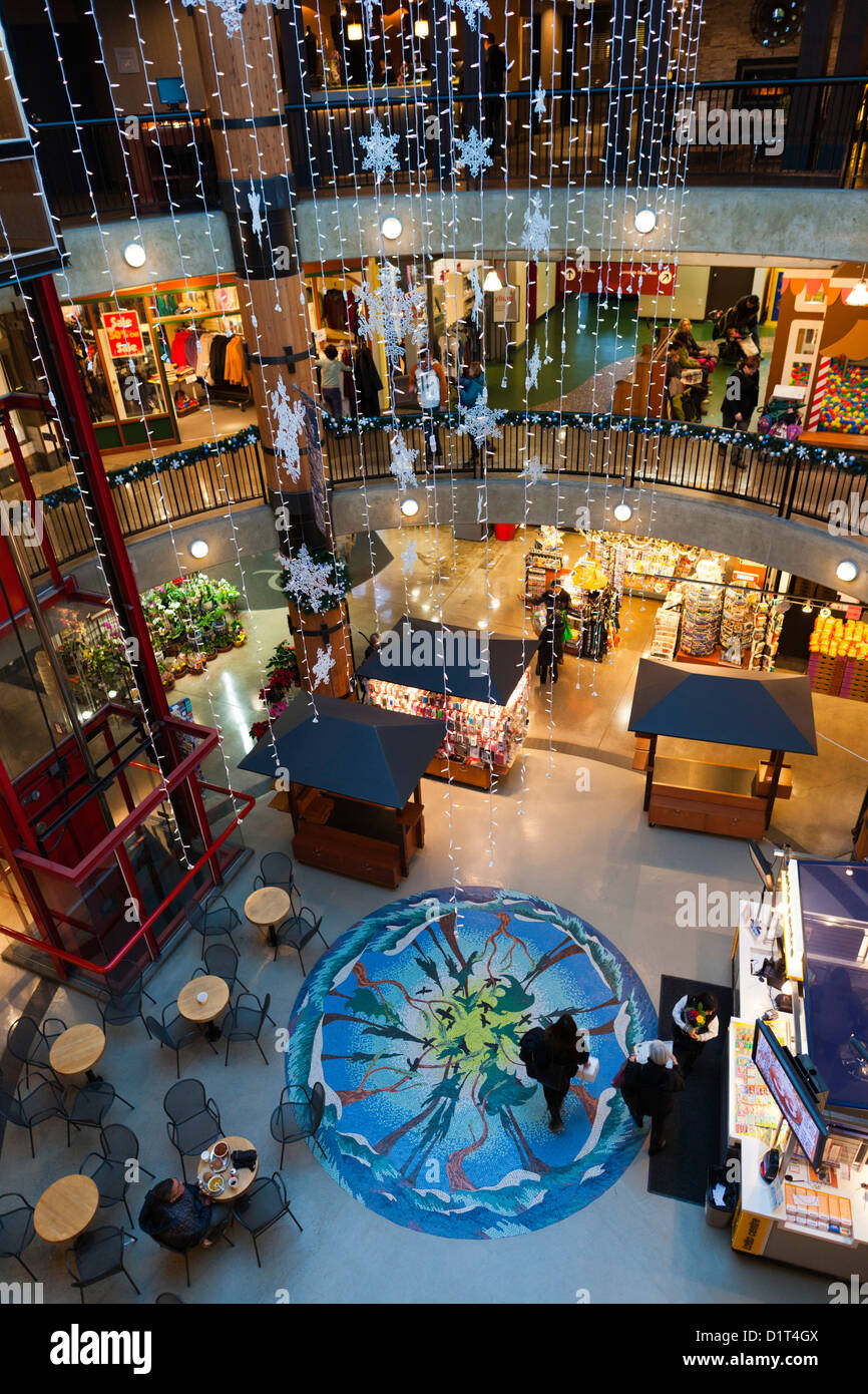 Lonsdale quay market hi-res stock photography and images - Alamy