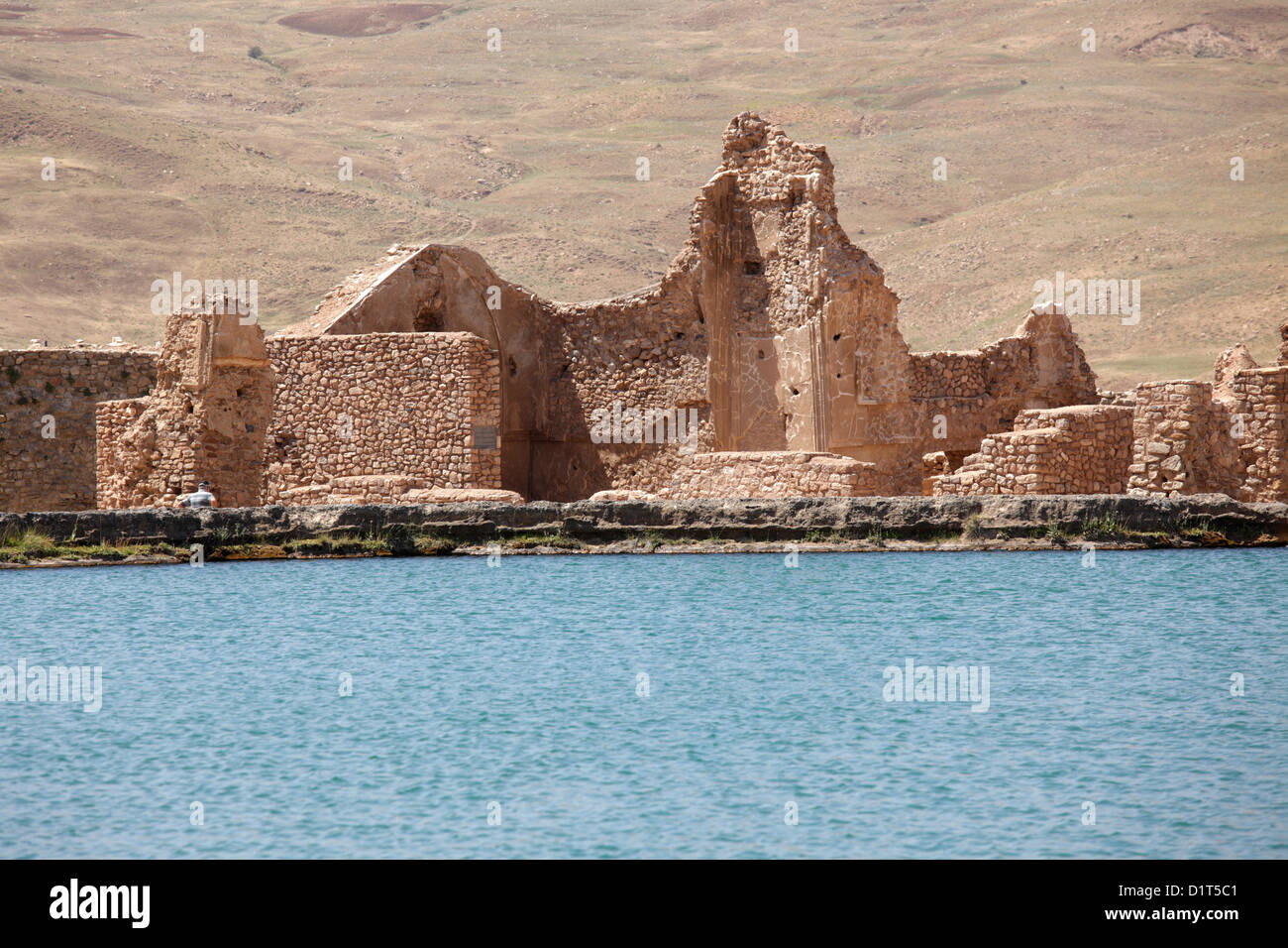 The crater lake at Takht-e Soleyman, Iran Stock Photo - Alamy