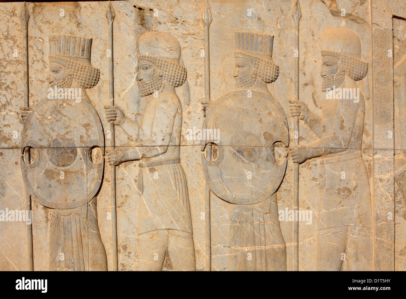 Persepolis bas relief iran hi-res stock photography and images - Alamy