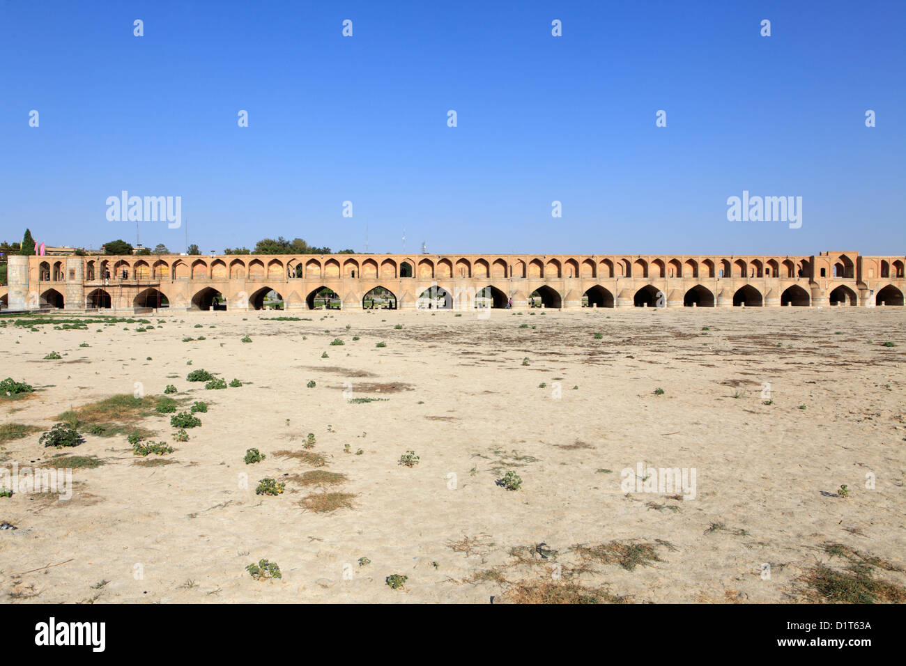 Si-o-Seh Pol, also called the Bridge of 33 Arches, Isfahan, Iran Stock ...