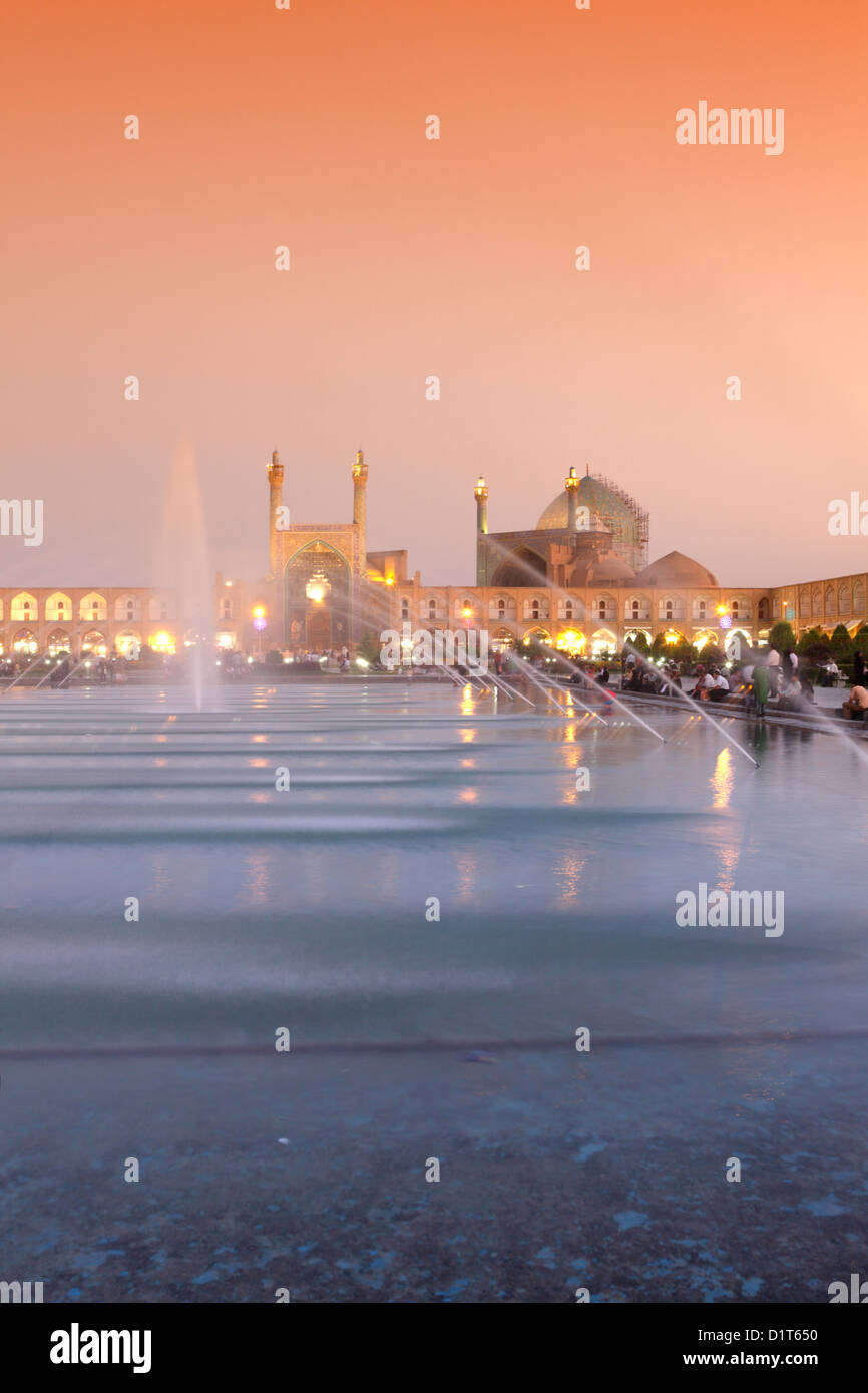 Naqsh e jahan square hi-res stock photography and images - Alamy