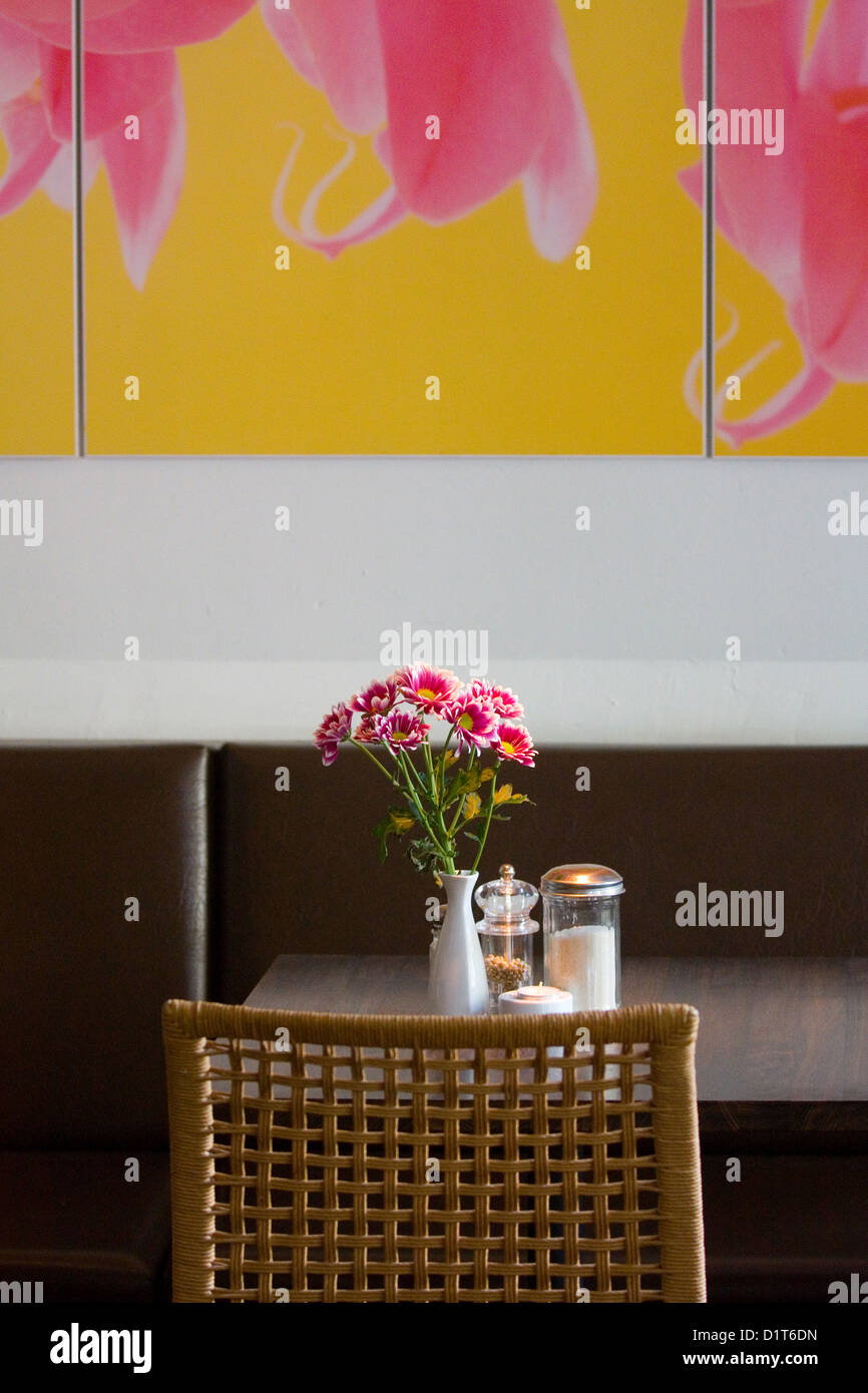 Friedrichshagen fruehstueckscafe hi-res stock photography and images ...