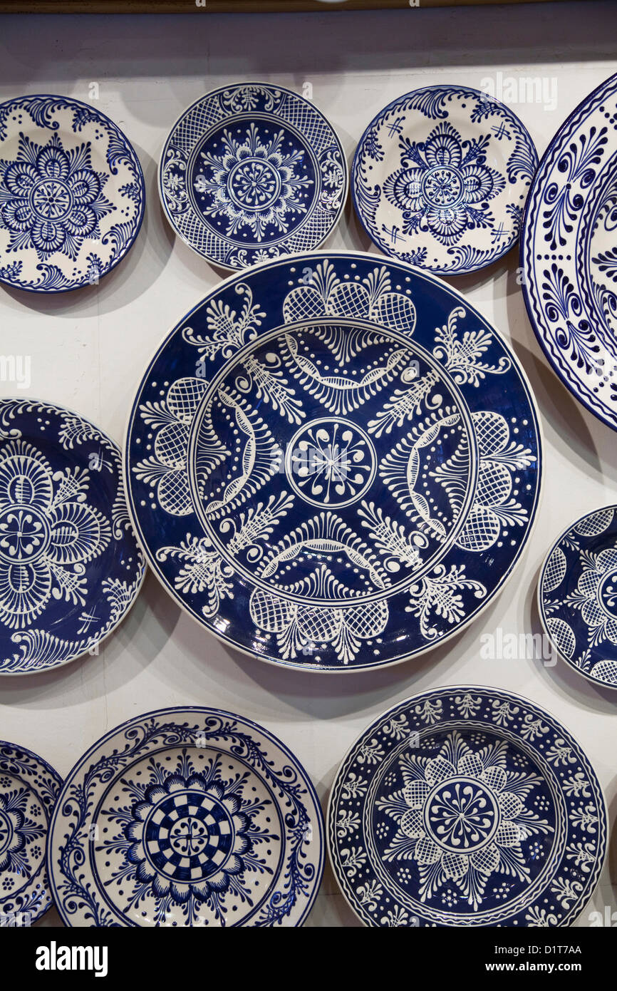 Middle eastern arts and crafts hi-res stock photography and images - Alamy