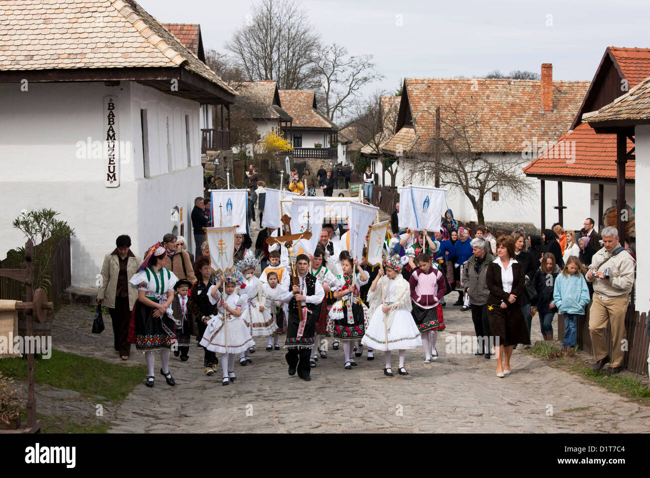 Easter in Hollokoe, a UNESCO site in Hungary, is celebrated with Mass ...