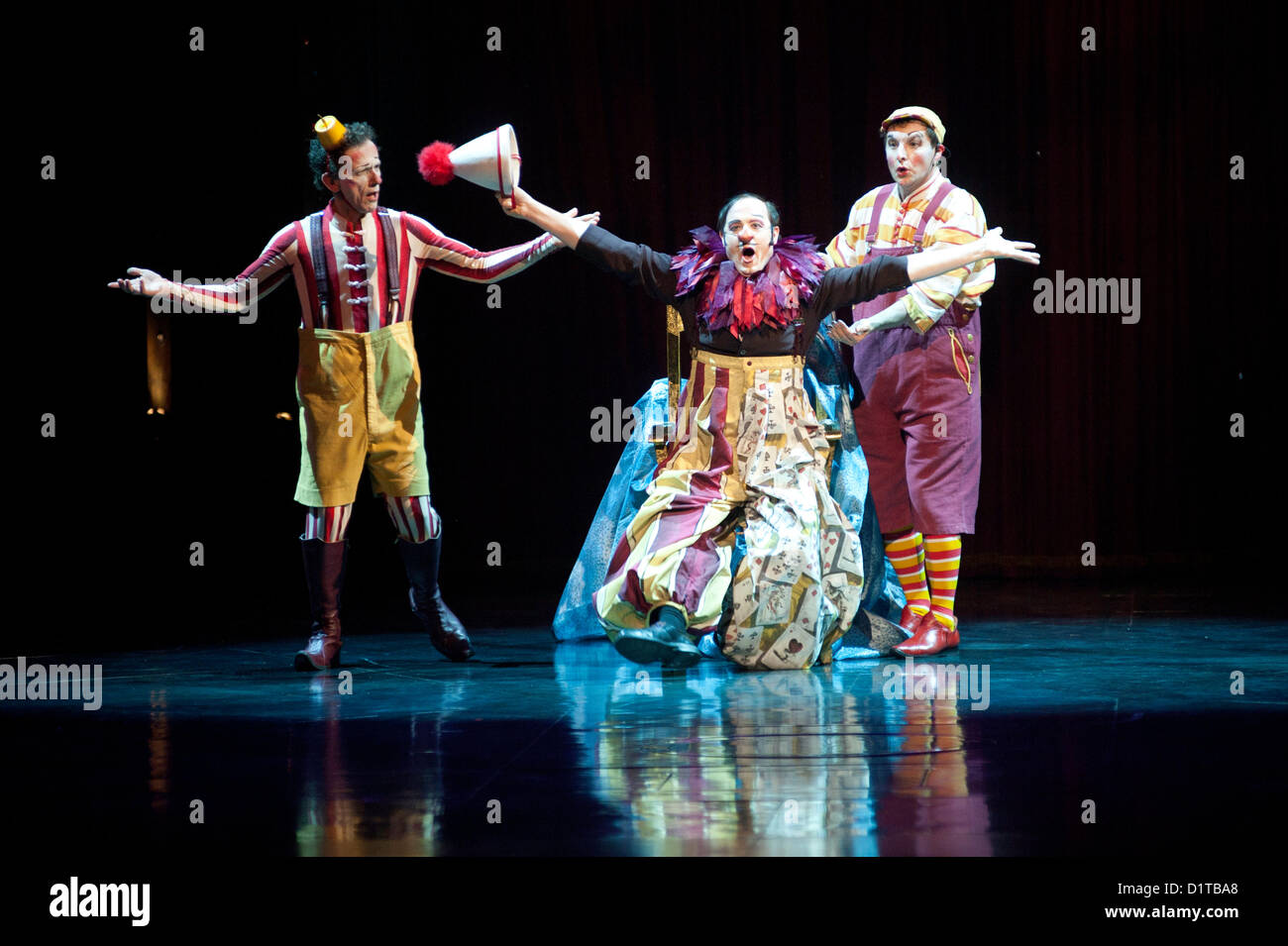 Clown circus hi-res stock photography and images - Alamy