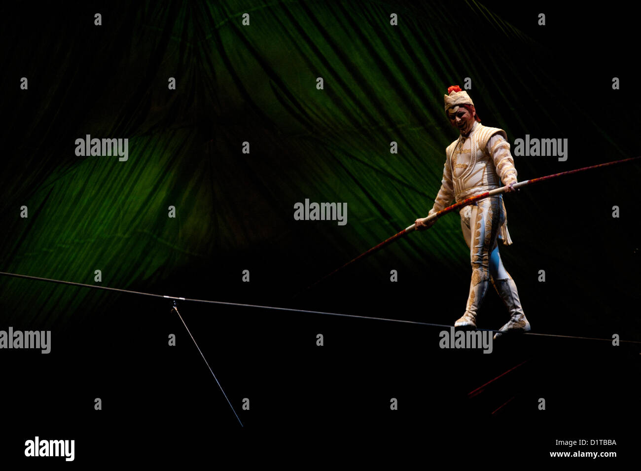 High wire acrobats hi-res stock photography and images - Alamy