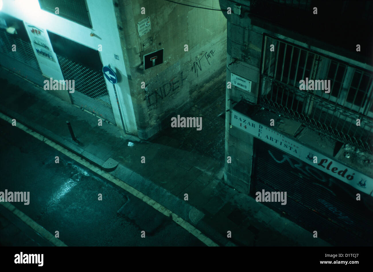 Scary sinister street scene hi-res stock photography and images - Alamy