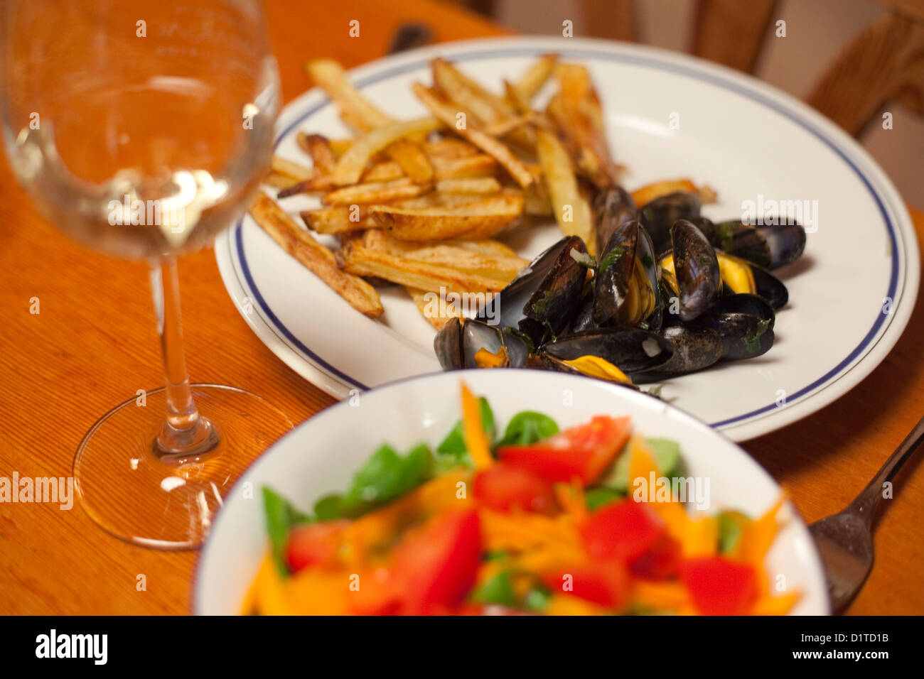 Muscles and fries hi-res stock photography and images - Alamy