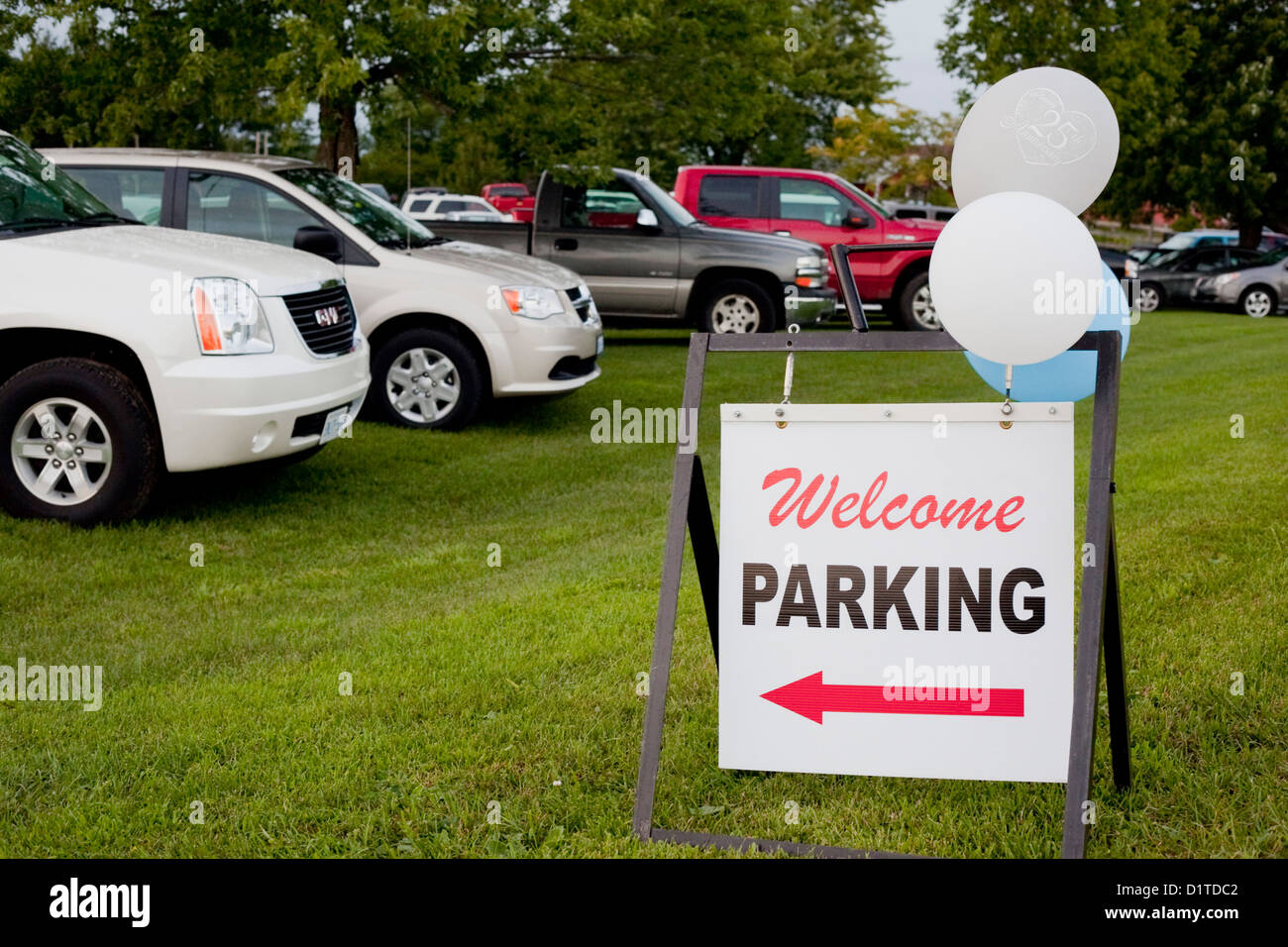 Parking lot for trucks hi-res stock photography and images - Alamy