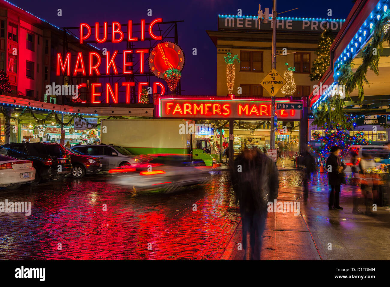 Market place street hi-res stock photography and images - Alamy