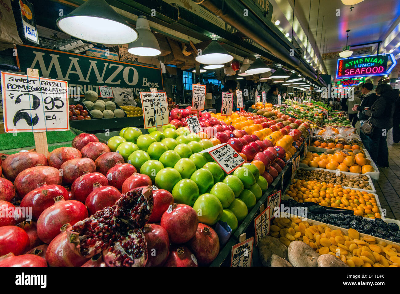 Seattle food public market hi-res stock photography and images - Alamy