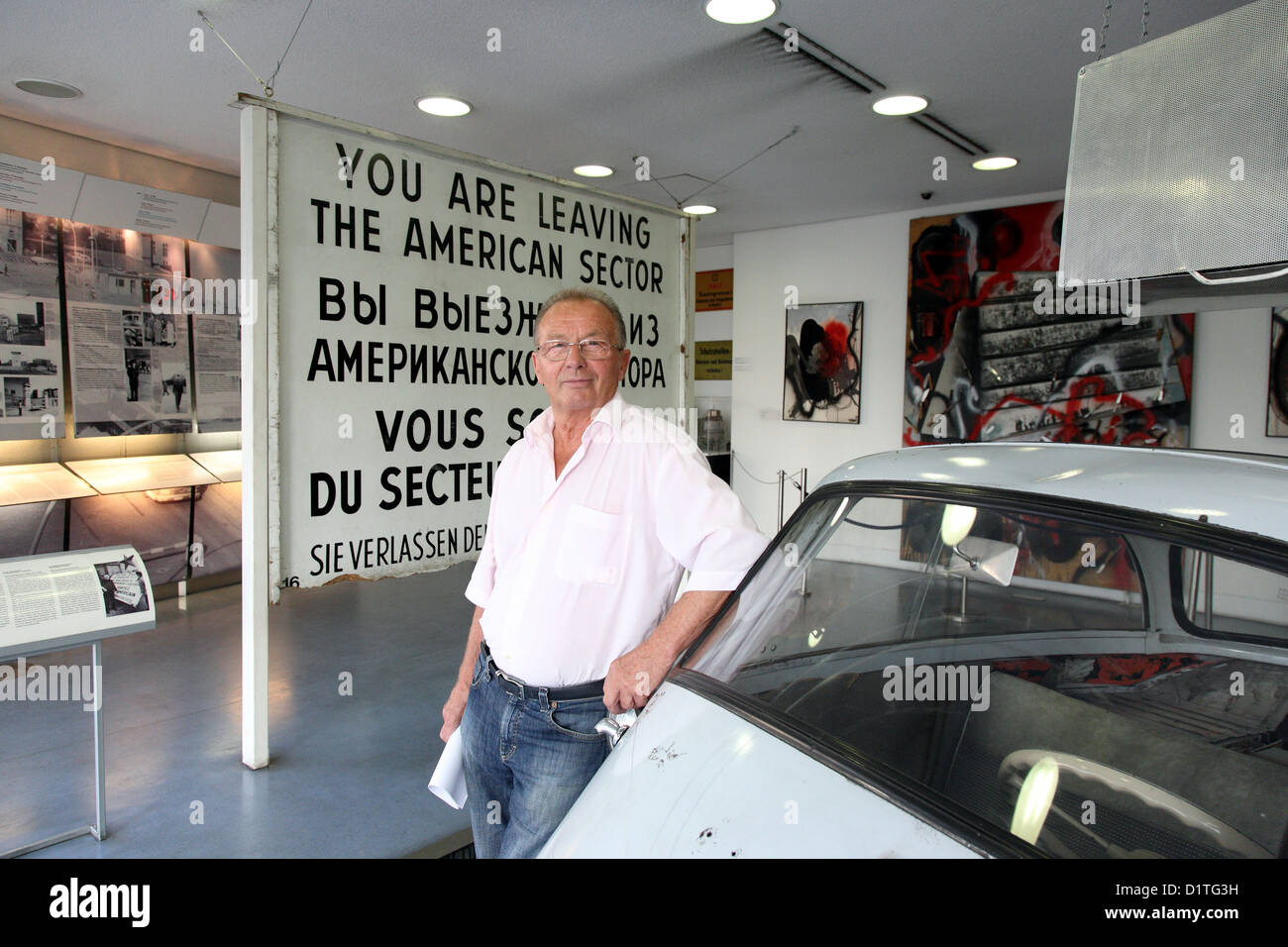 Portrait of the escape helper Rudi Thurow in the Berlin Wall Museum ...