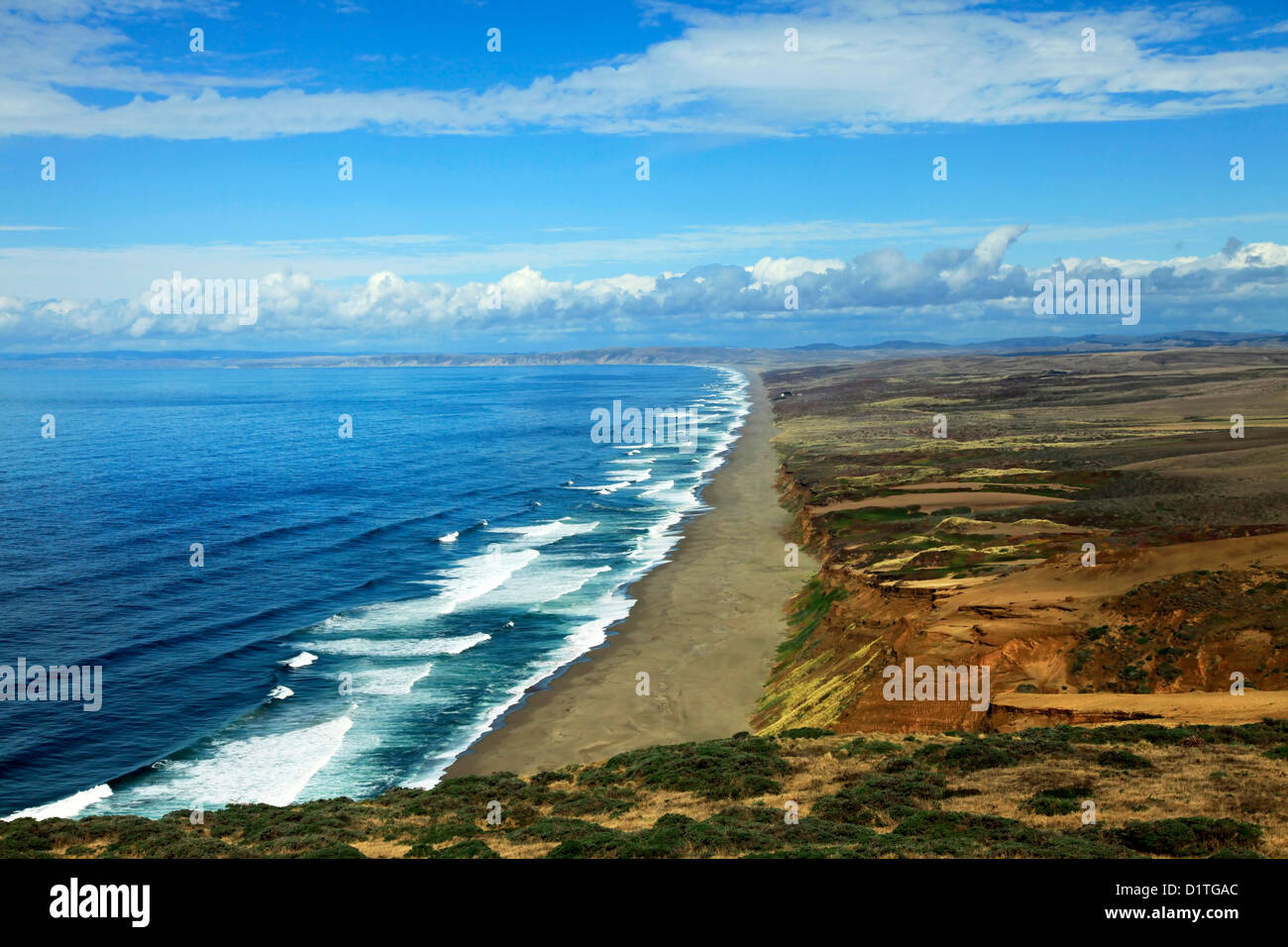 Waves crashing at the Point Reyes National seashore in California Stock ...