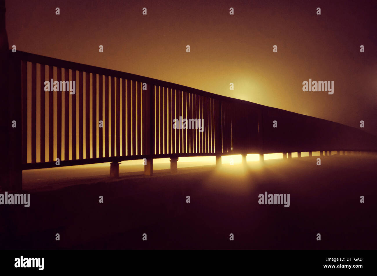 Bridge lights night hi-res stock photography and images - Alamy