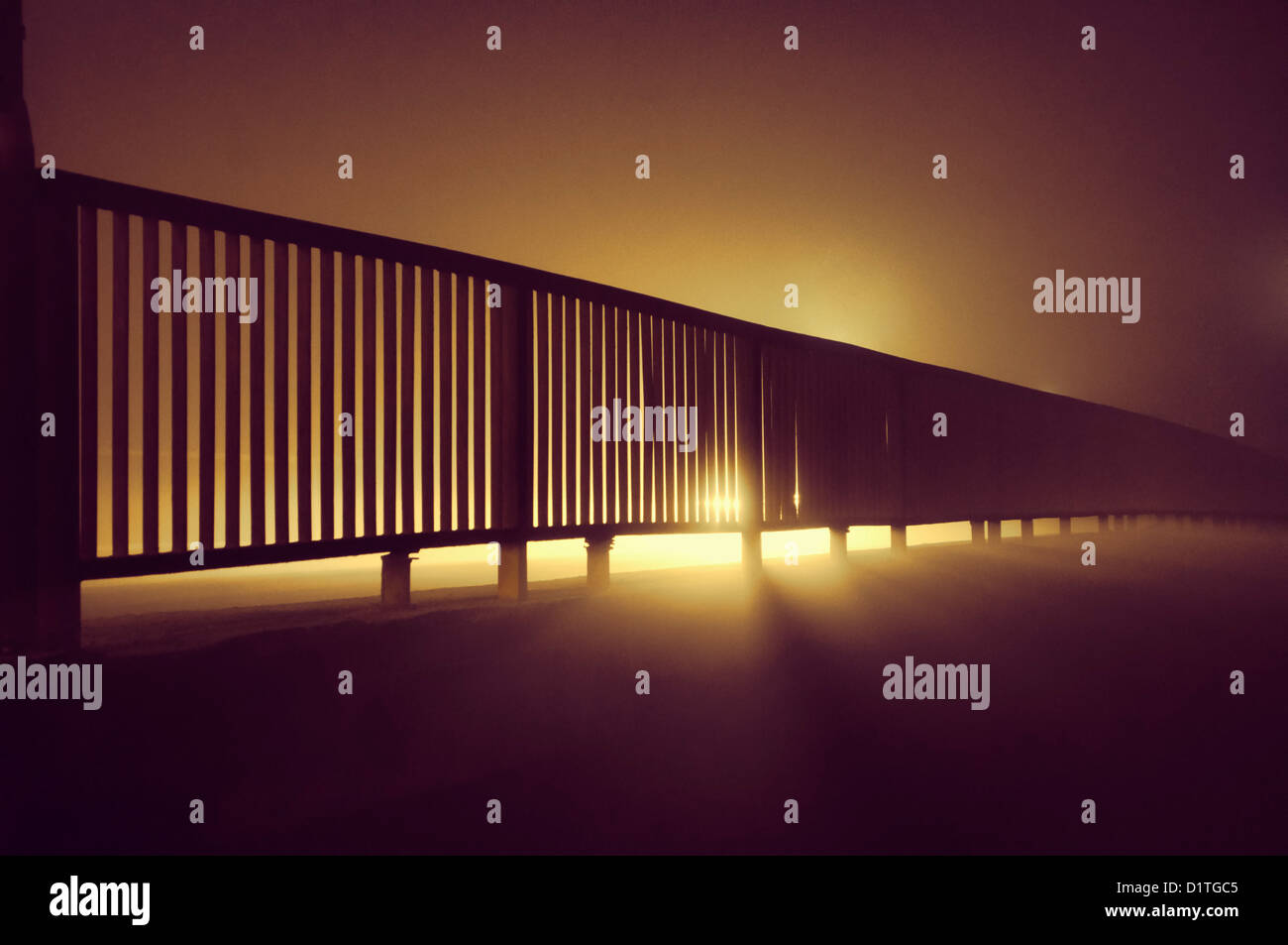 Bridge lights night hi-res stock photography and images - Alamy