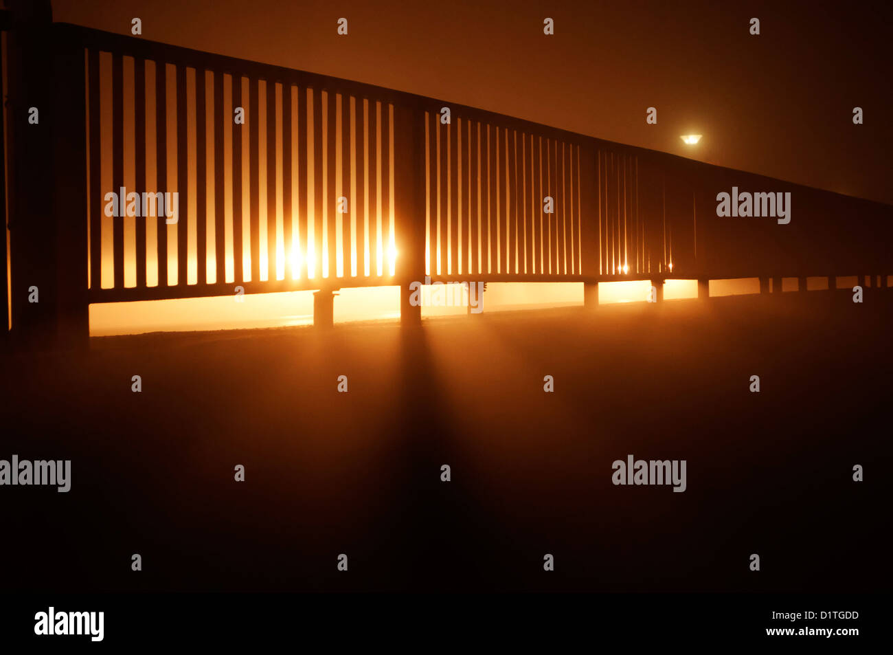 Bridge lights night hi-res stock photography and images - Alamy