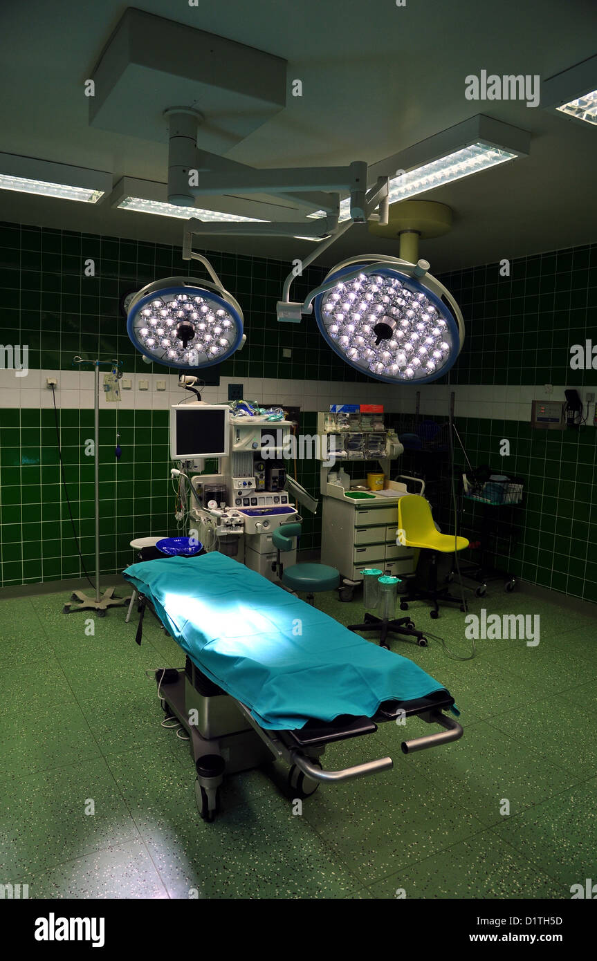 Hospital operating room Stock Photo - Alamy