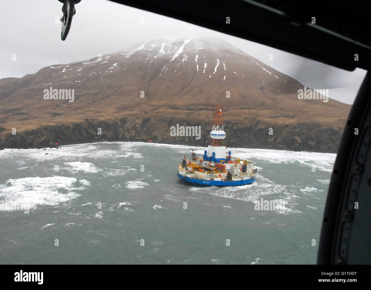Royal Dutch Shell's conical drilling unit Kulluk is stranded 40 miles ...