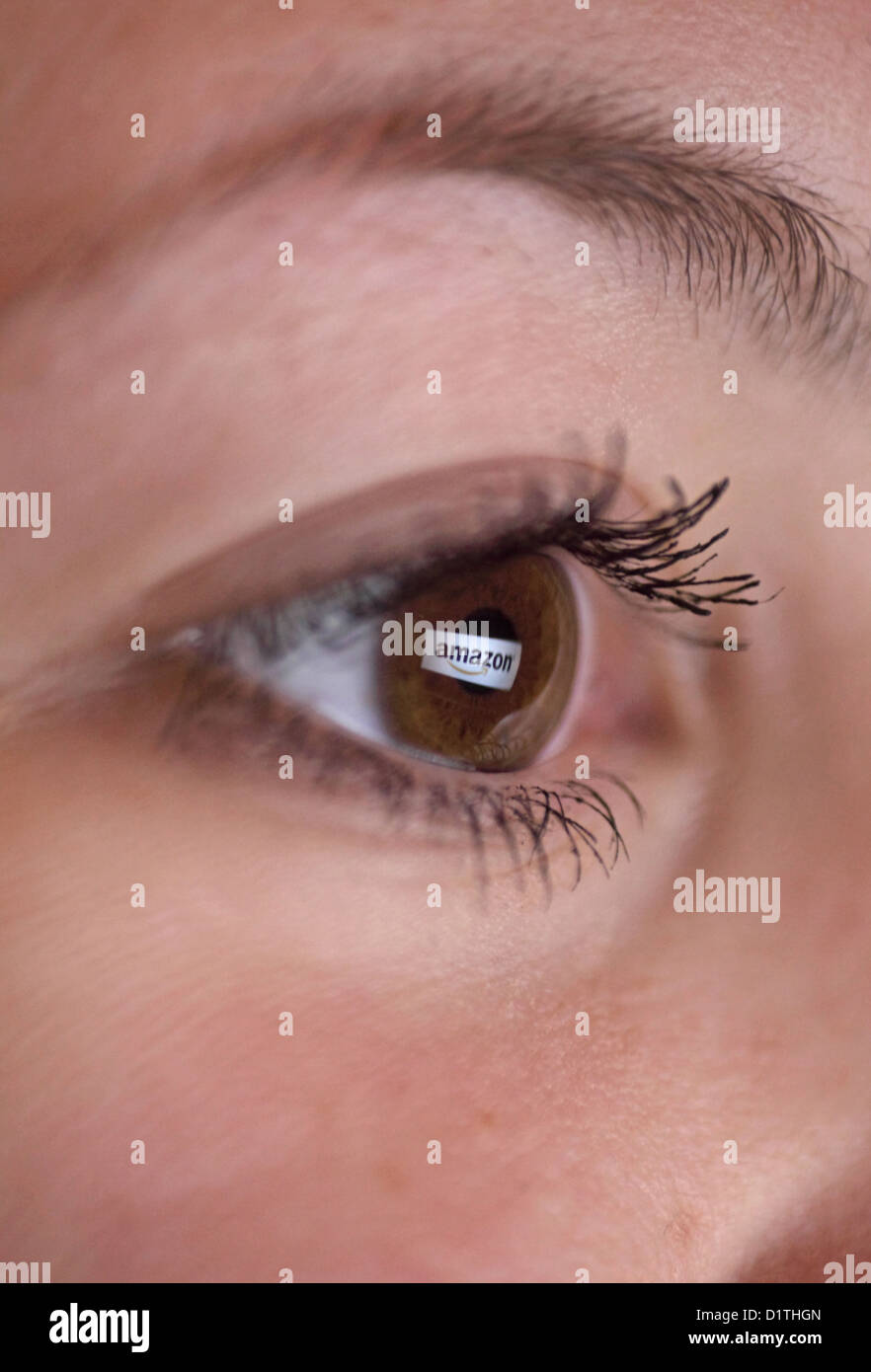 Amazon logo eye hi-res stock photography and images - Alamy