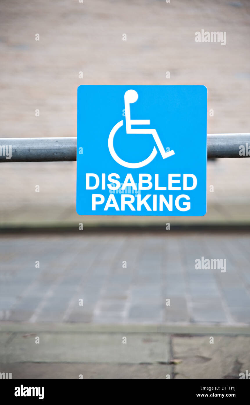 Pole sign disabled parking sign hi-res stock photography and images - Alamy