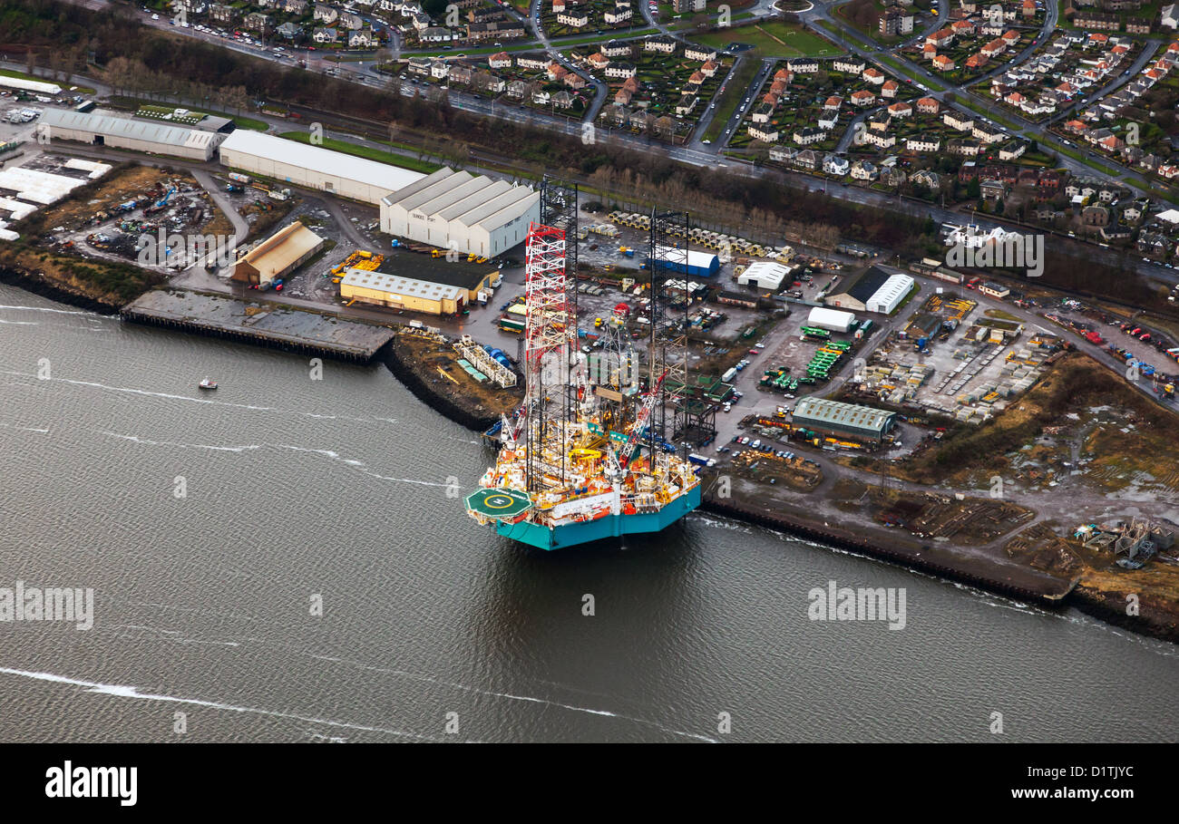 Oil rig north sea aerial hi-res stock photography and images - Alamy