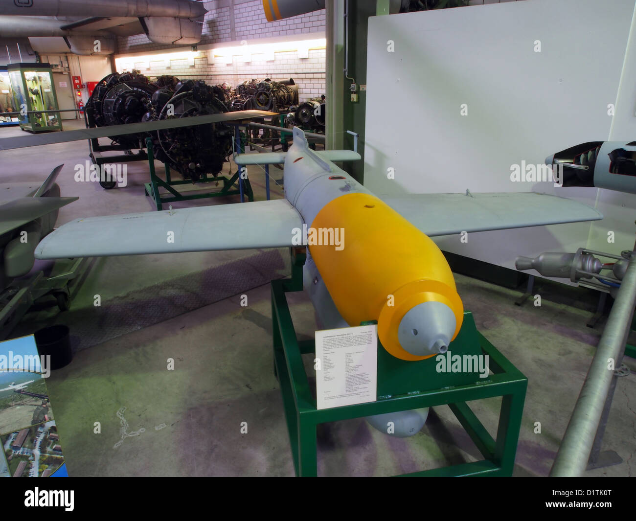 Wehrtechnische Studiensammlung Koblenz....Henschel Hs 293 V4 Stock ...