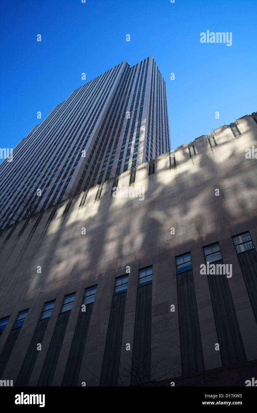 Street view of the Rockefeller Center, New York Stock Photo - Alamy