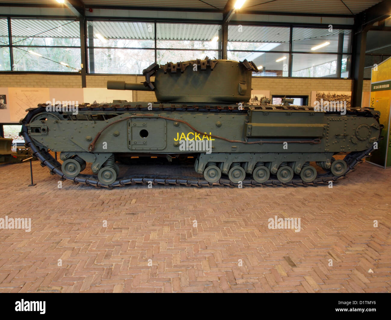 Churchill and gun hi-res stock photography and images - Alamy