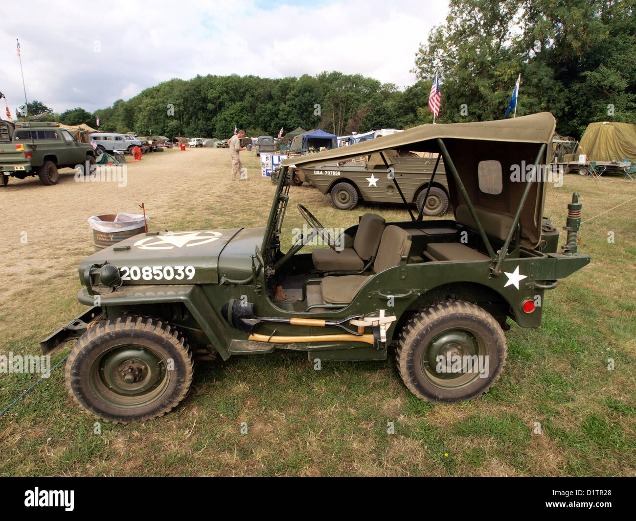The Willys MB and Ford GPW are iconic World War II military vehicles ...