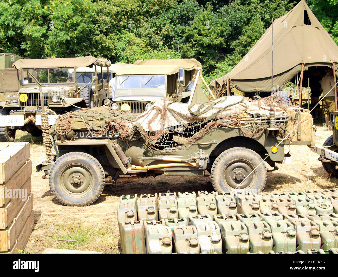 The Willys MB and Ford GPW are iconic World War II military vehicles ...