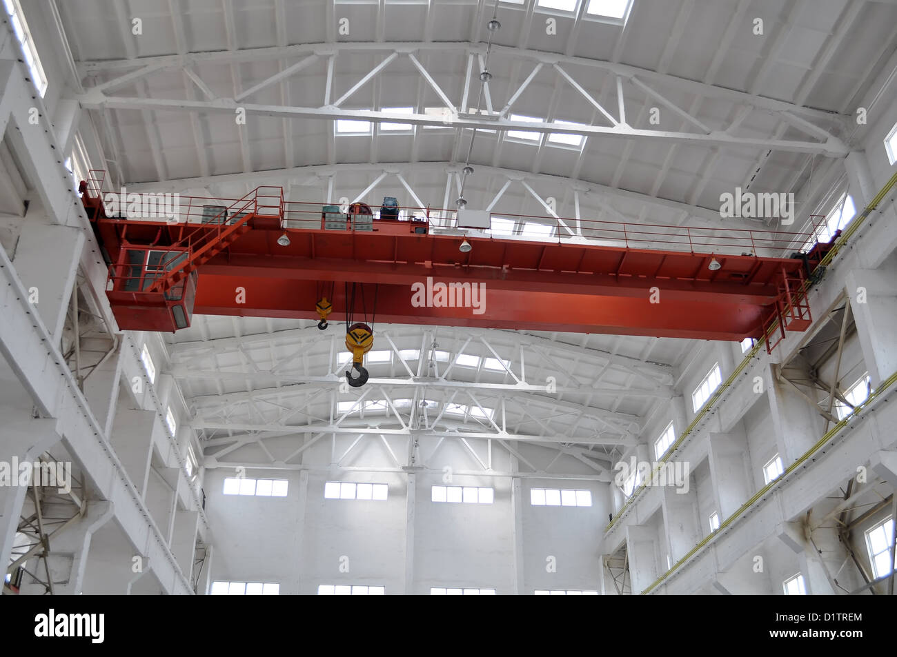 Automatic container cranes hi-res stock photography and images - Alamy